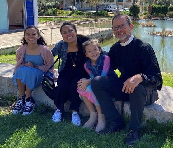 Steven and Veronica Chisholm - Donate to Anglican Missions Work